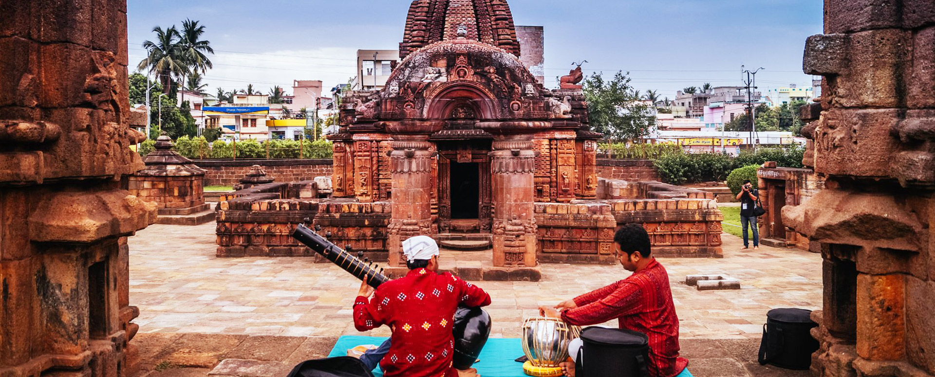 Nature Walks Streets Of Ekamra
